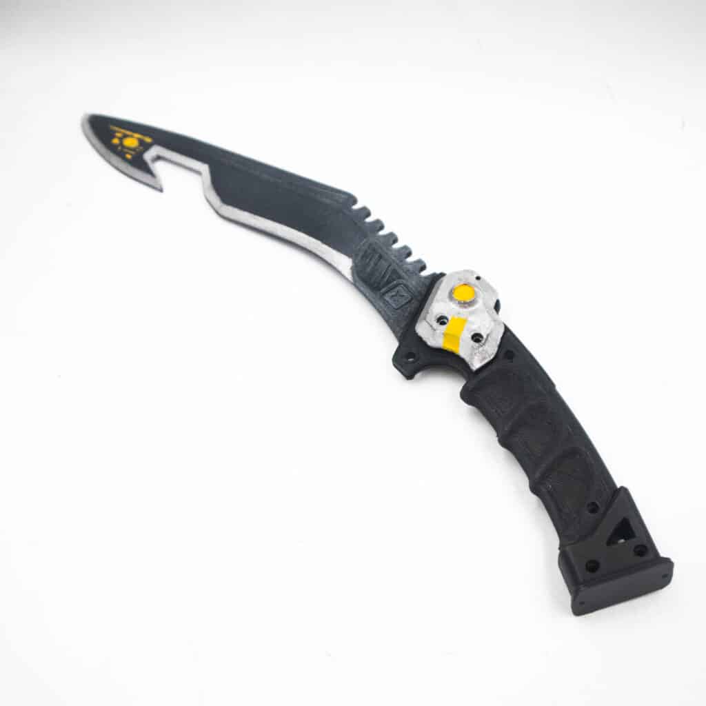 Apex Legends Props & Replicas - Blasters4Masters