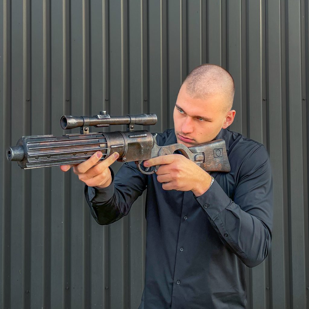 Star Wars Weapon Replicas - Blasters4Masters