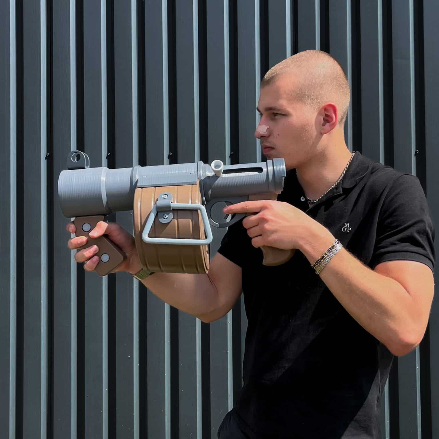 Team Fortress 2 Props & Replicas - Blasters4Masters