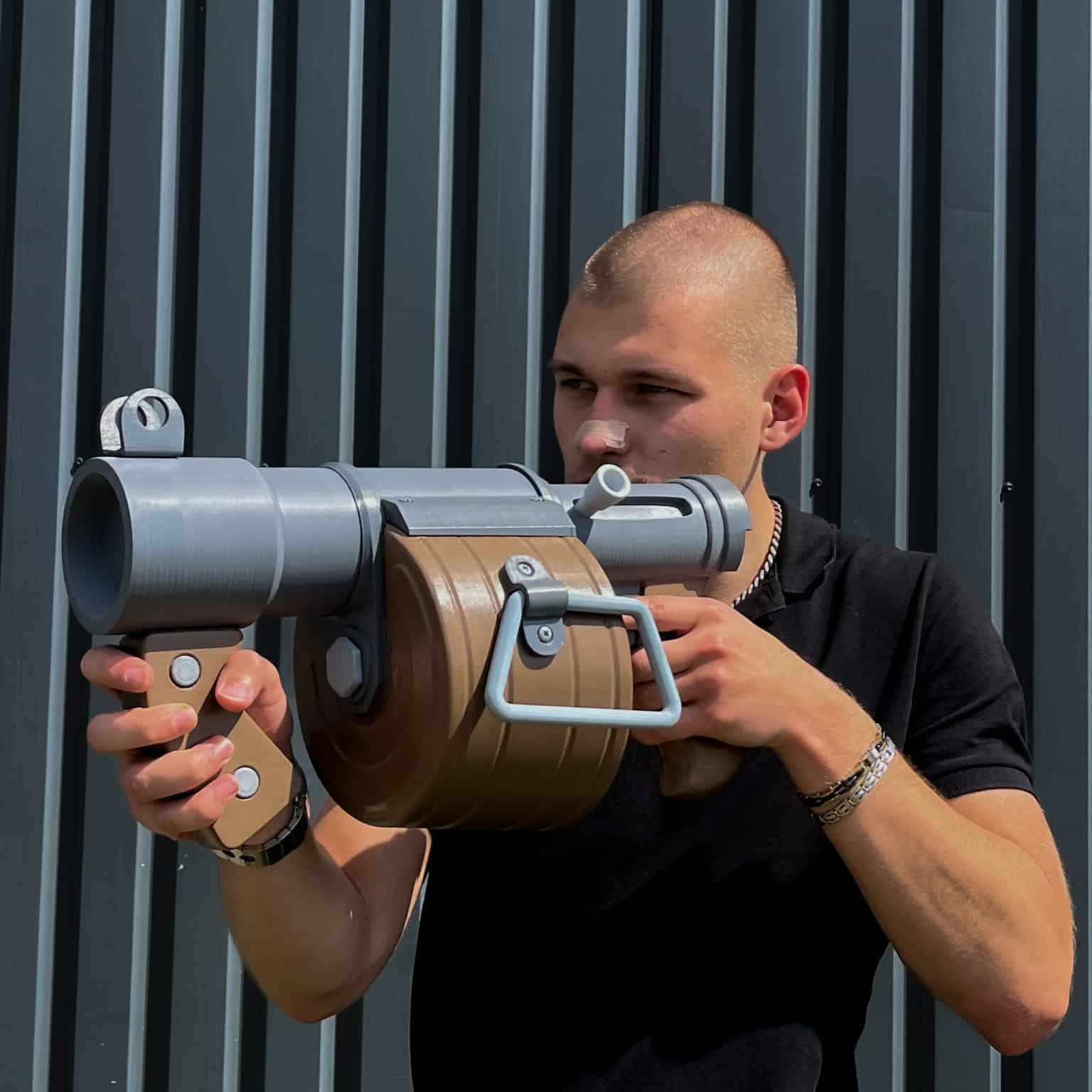 Team Fortress 2 Props & Replicas - Blasters4Masters